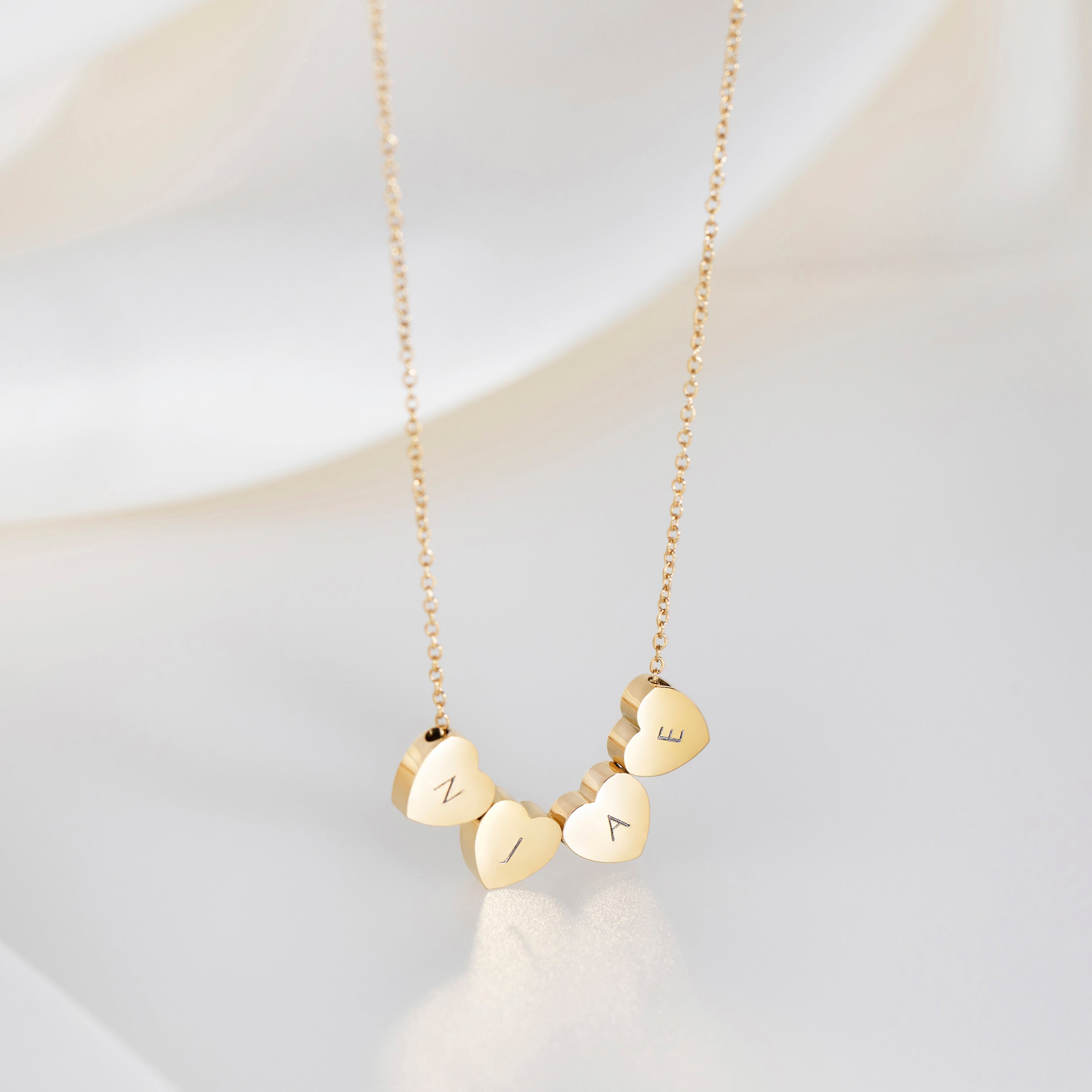 Amo Heart Necklace Gold | Dylan Oaks – Dylan Oaks UK